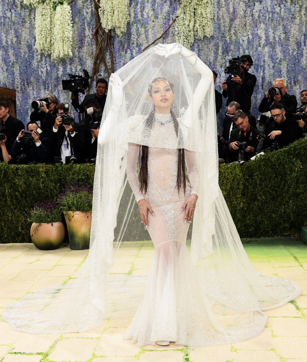 The Biggest and Most Unexpected Trend at the 2026 Met Gala Was...Hands