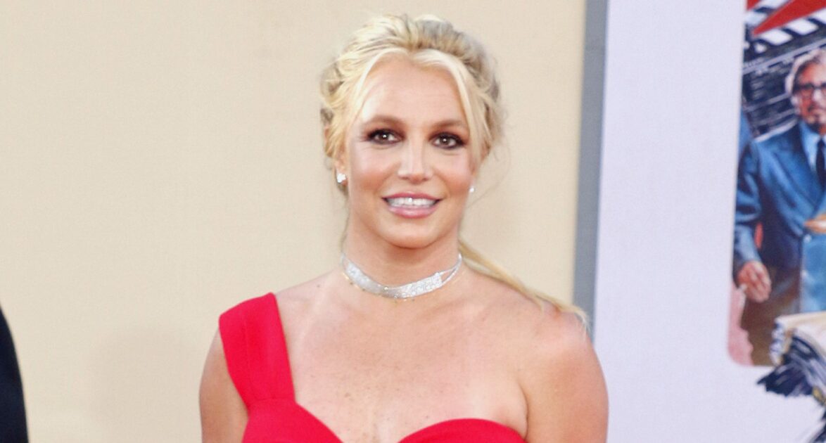 Britney Spears Debuts New 2000s-Coded Hairstyle - PureWow